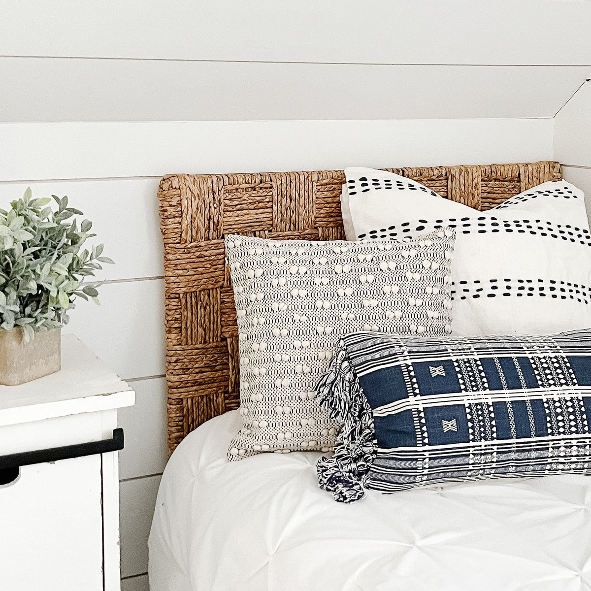 COASTAL COTTAGE – One Cottage Way